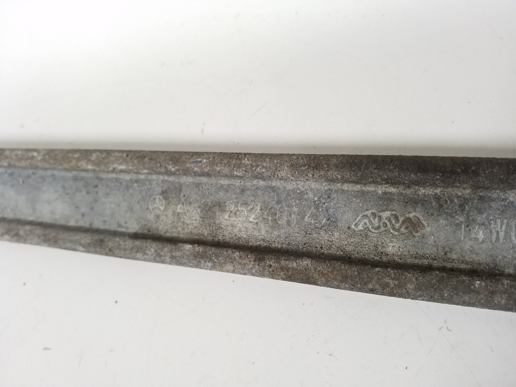 Naudotas Mercedes Benz E-Class Laikiklis kitas A2125240147