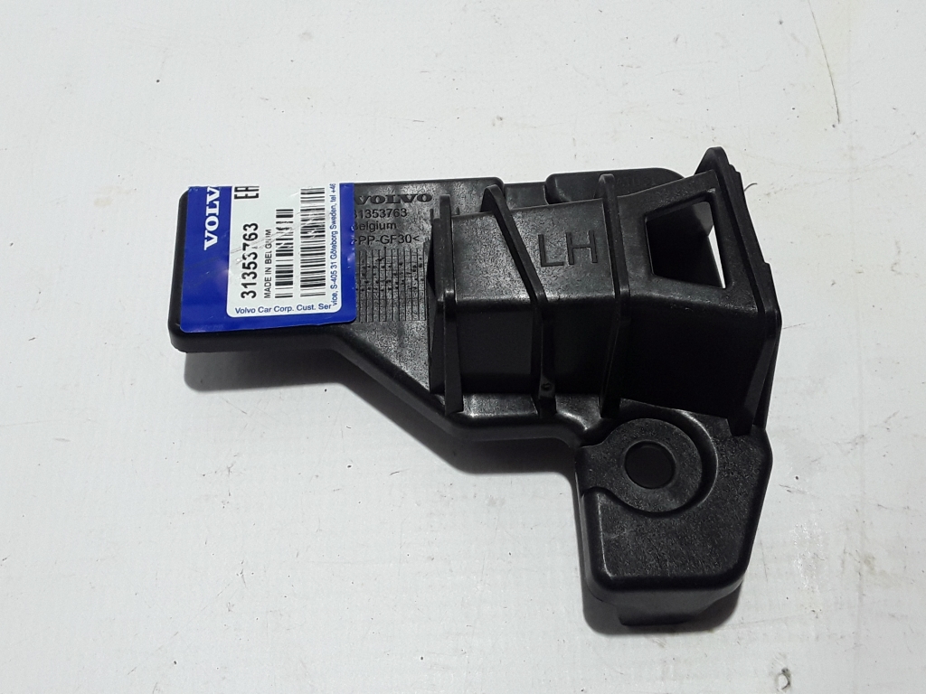 Naudotas VOLVO XC90 Priekinio bamperio kita detalė 31353763