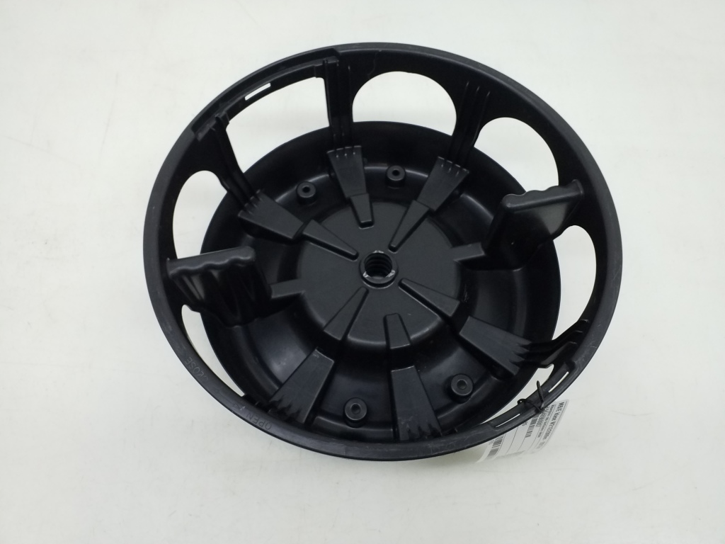 Naudotas Mercedes Benz E-Class Atsarginio rato tvirtinimo detalė ...