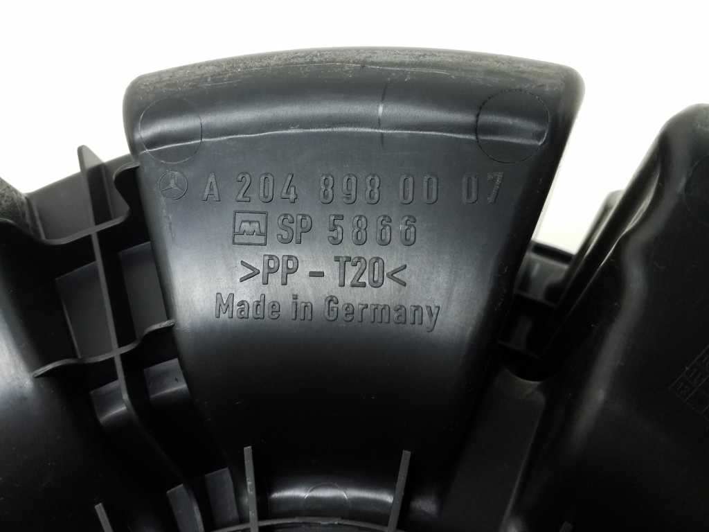 Naudotas Mercedes Benz E-Class Atsarginio rato tvirtinimo detalė ...