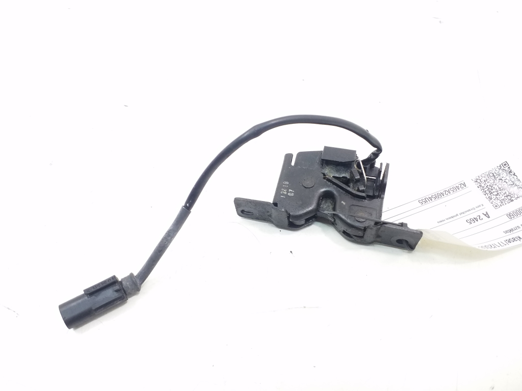 Used Mercedes Benz SLK-Class Engine cover lock A2308800060