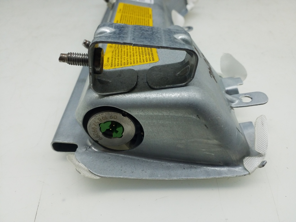 Naudotas Mercedes Benz E-Class Oro saugos pagalvės ir jos detalės