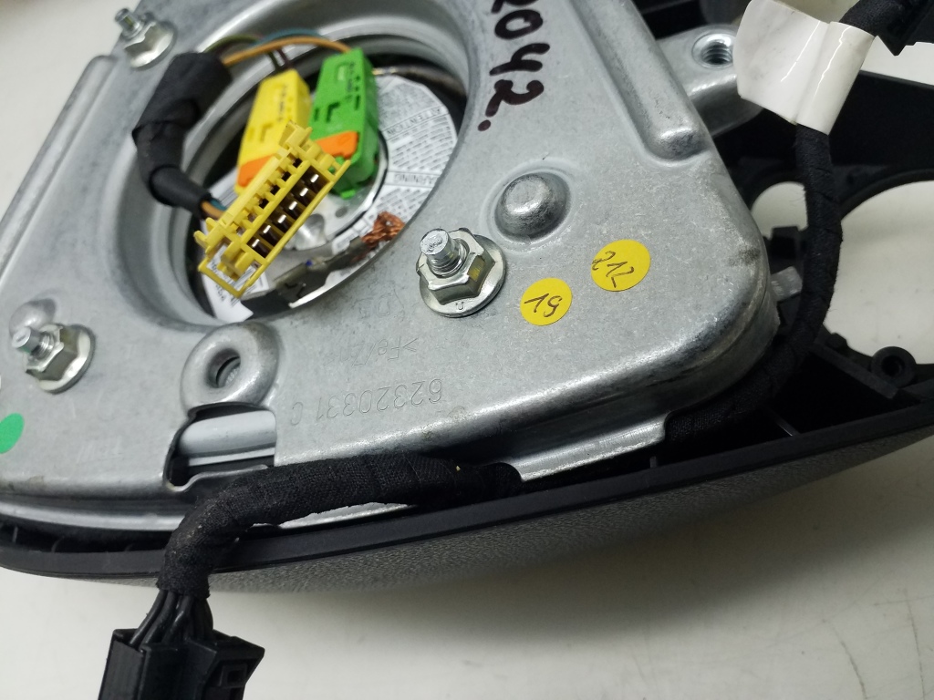 Naudotas Mercedes Benz E-Class Oro saugos pagalvės ir jos detalės