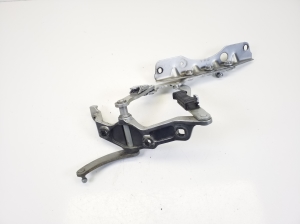 Naudotas Mercedes Benz S-Class Variklio gaubto vyris A2218800328