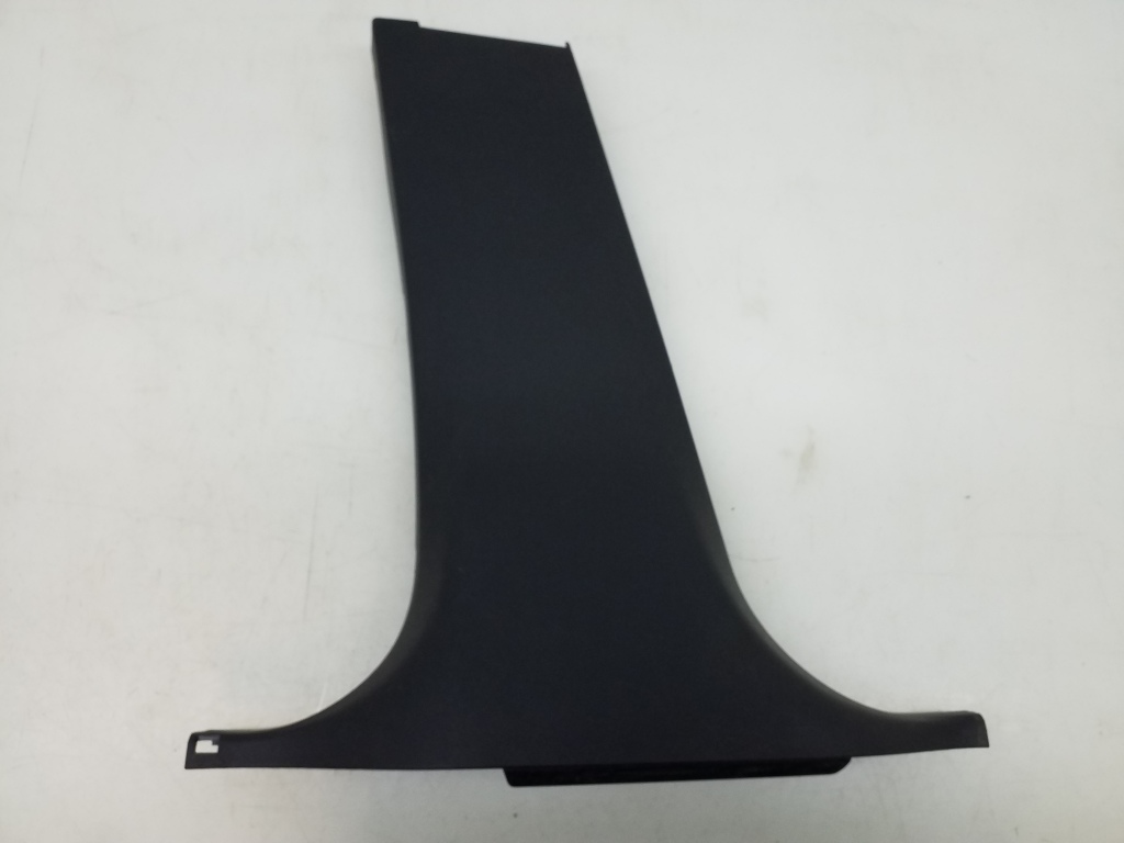 Used Mercedes Benz E-Class Interior decoration of the middle pillar ...