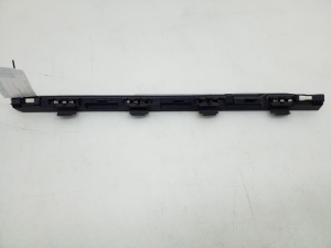 Naudotas Mercedes Benz E-Class Vidinio slenksčio kita detalė A2126800156