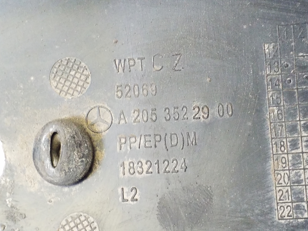 Used Mercedes Benz C-Class Other detail of the rear axle A2053522900