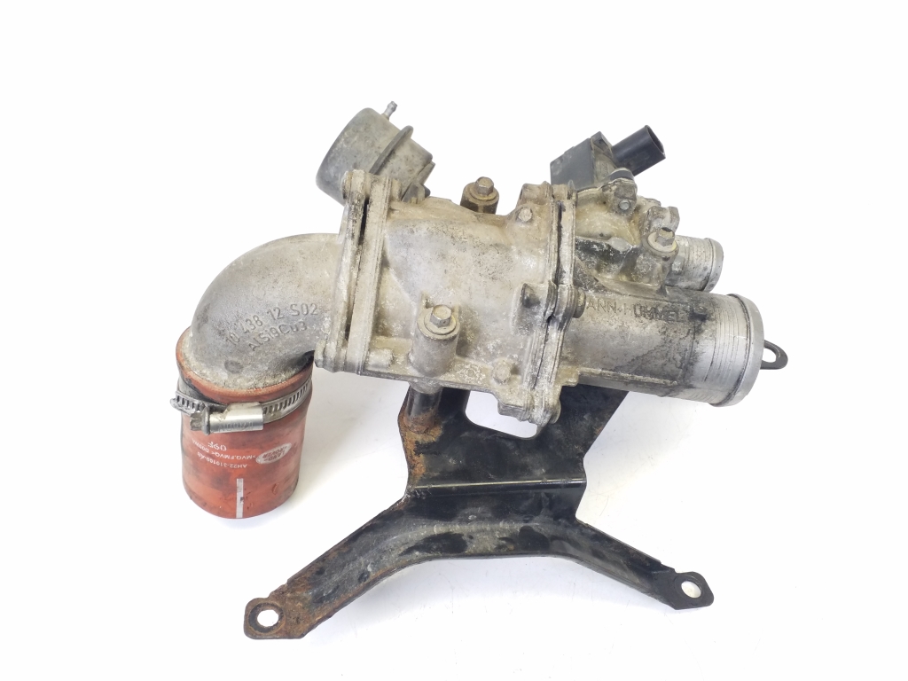 Used Land Rover Range Rover EGR valve 1043810S02