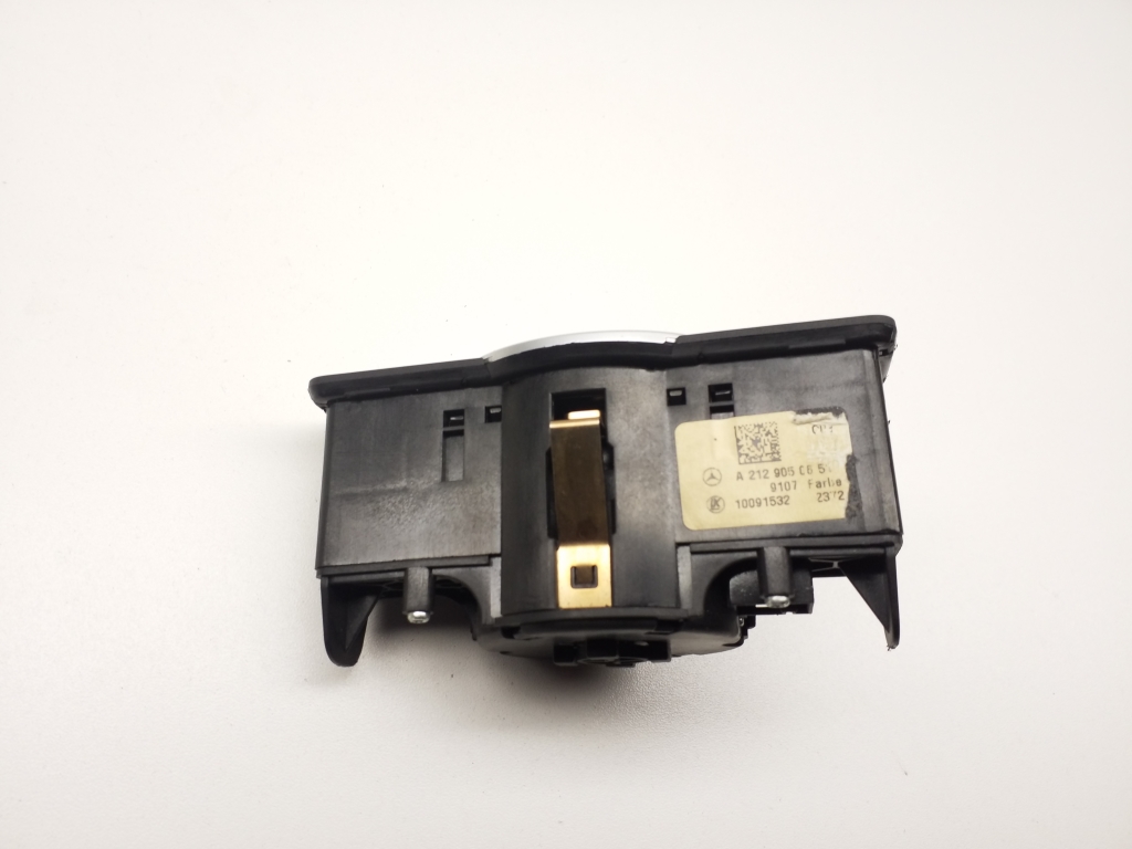 Used Mercedes Benz E-Class Light on switch A2129050651