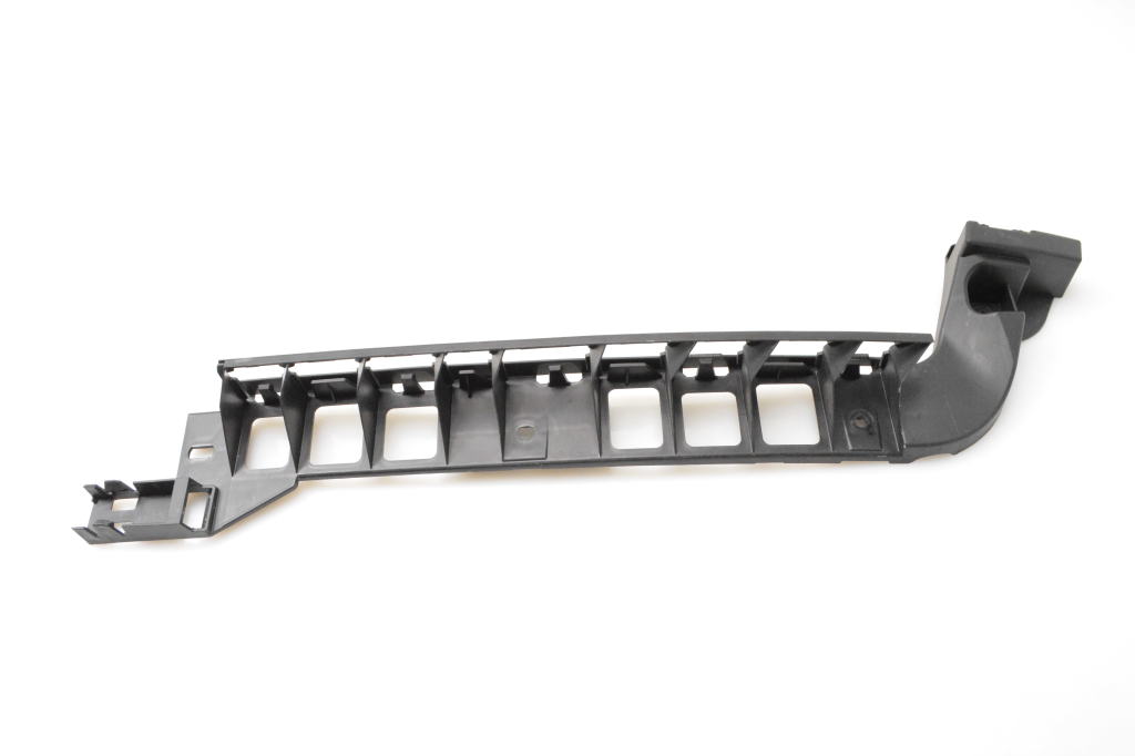 Used Skoda Octavia Rear bumper bracket 5e5807864