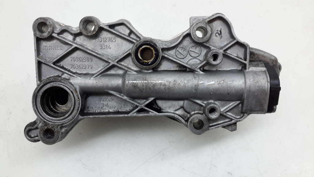 Used Mercedes Benz E-Class Oil cooler A6511800665