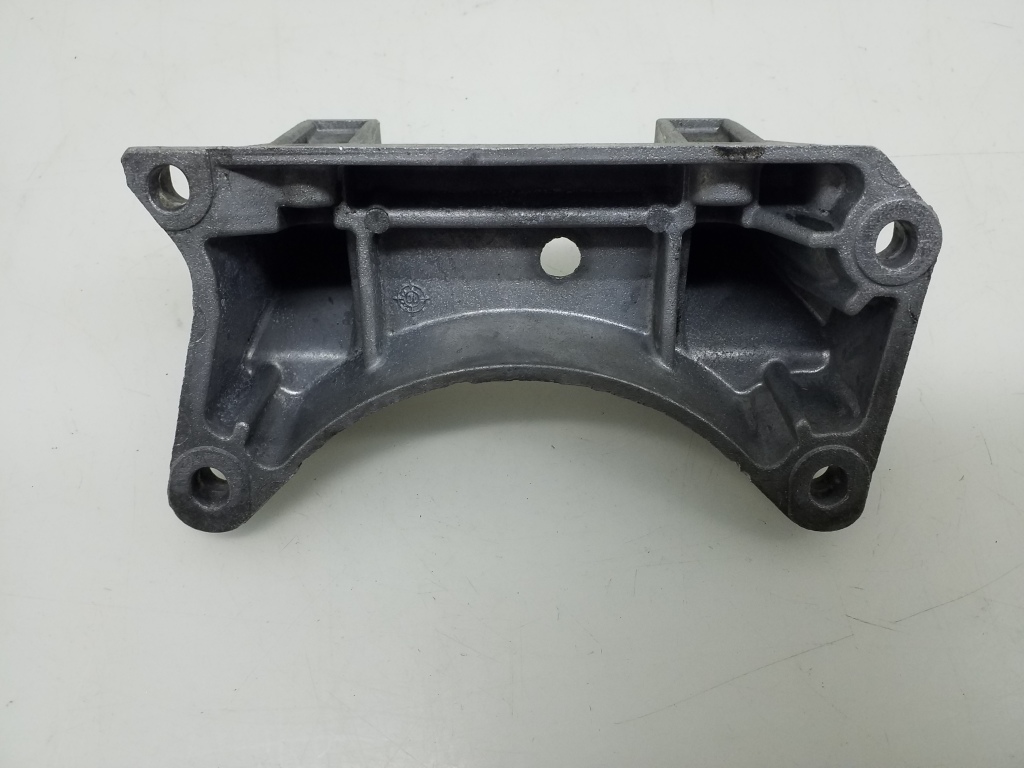 Used Mercedes Benz E-Class Gearbox holder A1402421340