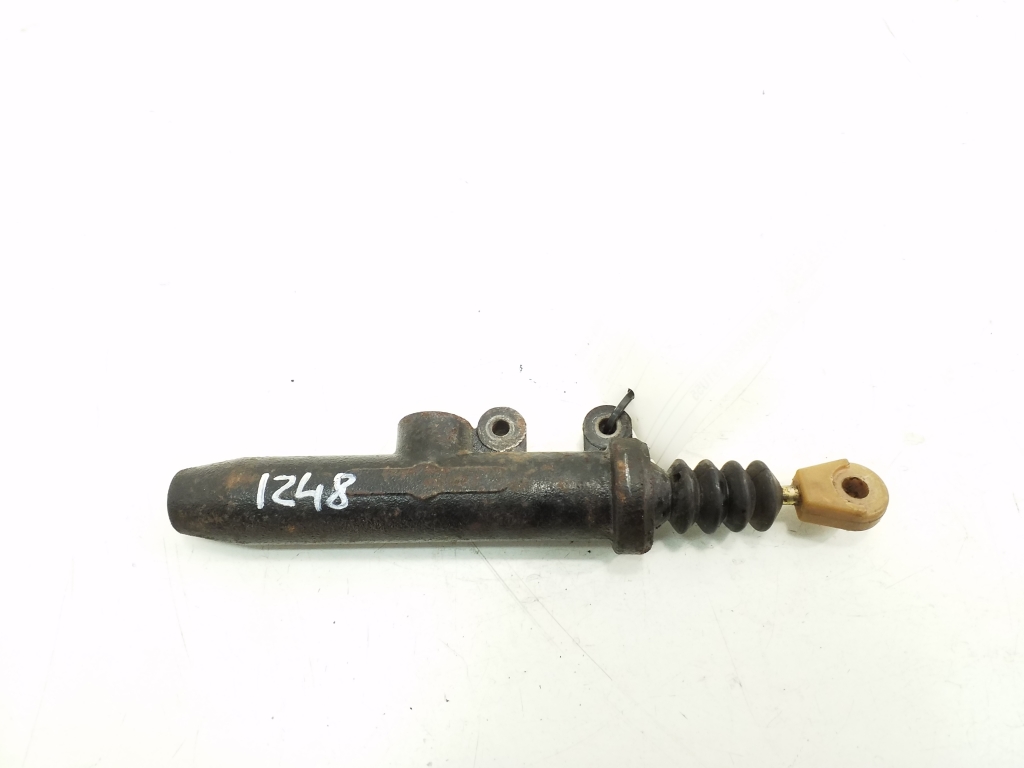 Used Mercedes Benz E-Class Clutch cylinder master A0012953106