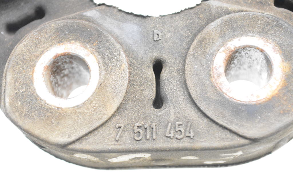 Used BMW 1 SERIES Cardan shaft rubber connection 7511454