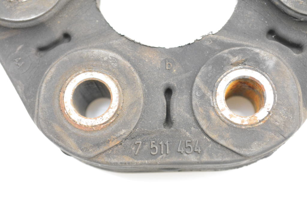 Used BMW X3 Cardan shaft rubber connection 7511454