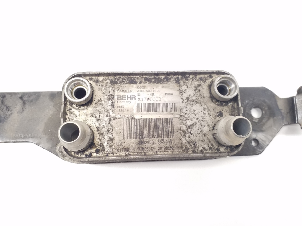 Used Mercedes Benz E-Class Oil cooler A0995001100