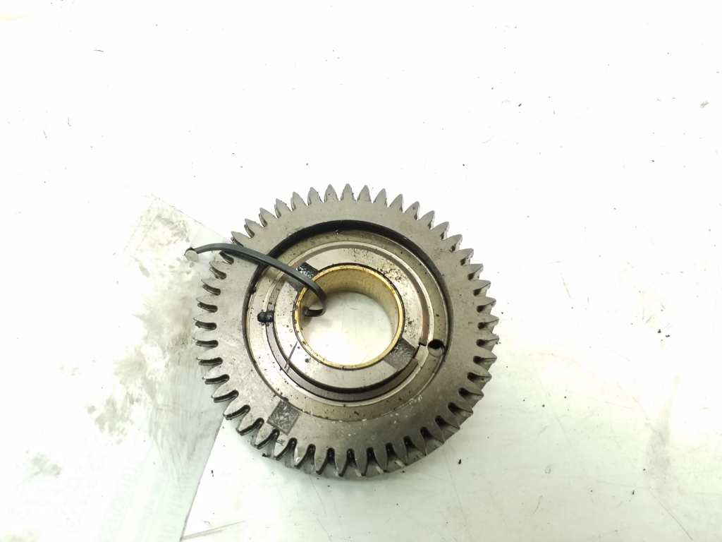 Used Mercedes Benz C-Class Pulley on camshaft A6510301613