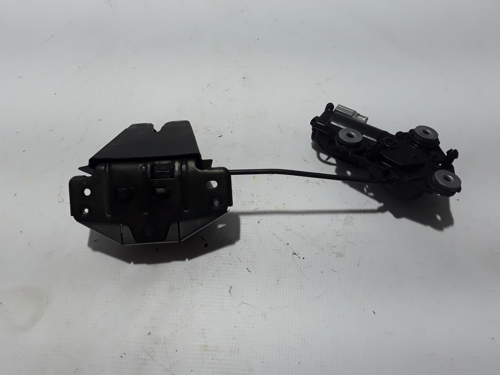 Used VOLVO XC60 Trunk lid lock 31484699