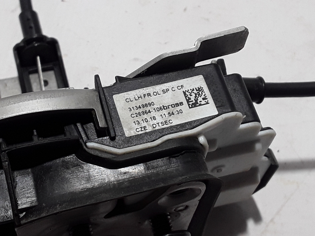 Used VOLVO XC40 Front door lock 31349890