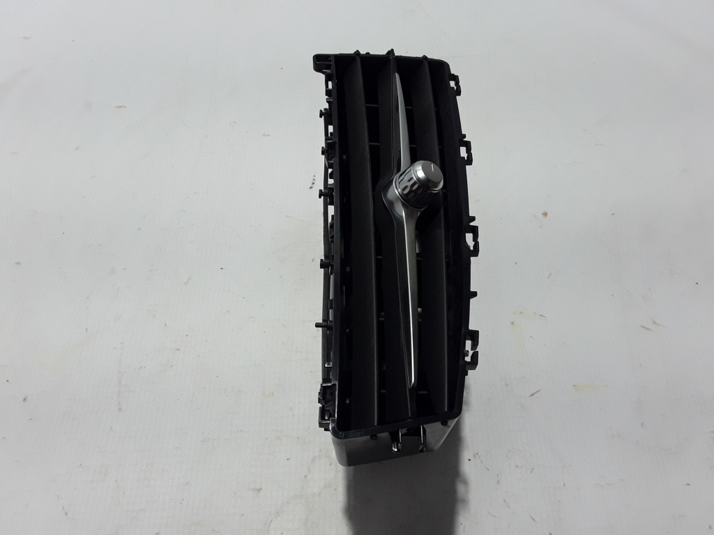 Naudotas VOLVO XC60 Salono panelės ventiliacinės grotelės 31477275