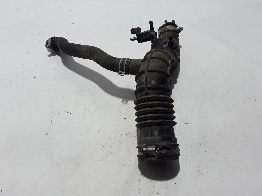 Used Dacia Lodgy Intercooler hose 165764382R