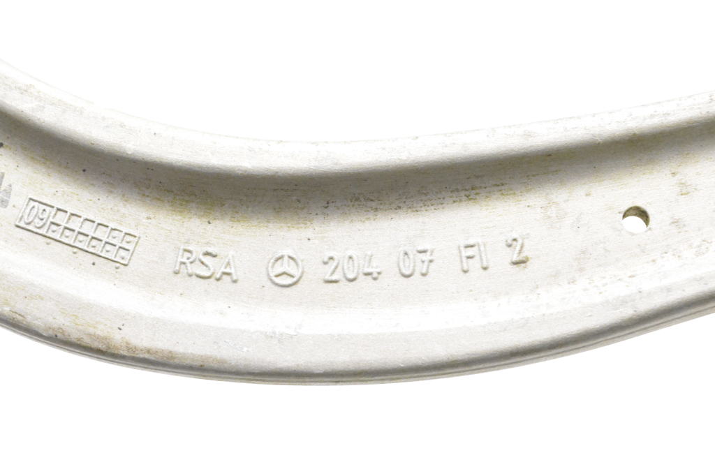 Used Mercedes Benz E-Class The rear axle pulled a2043501606