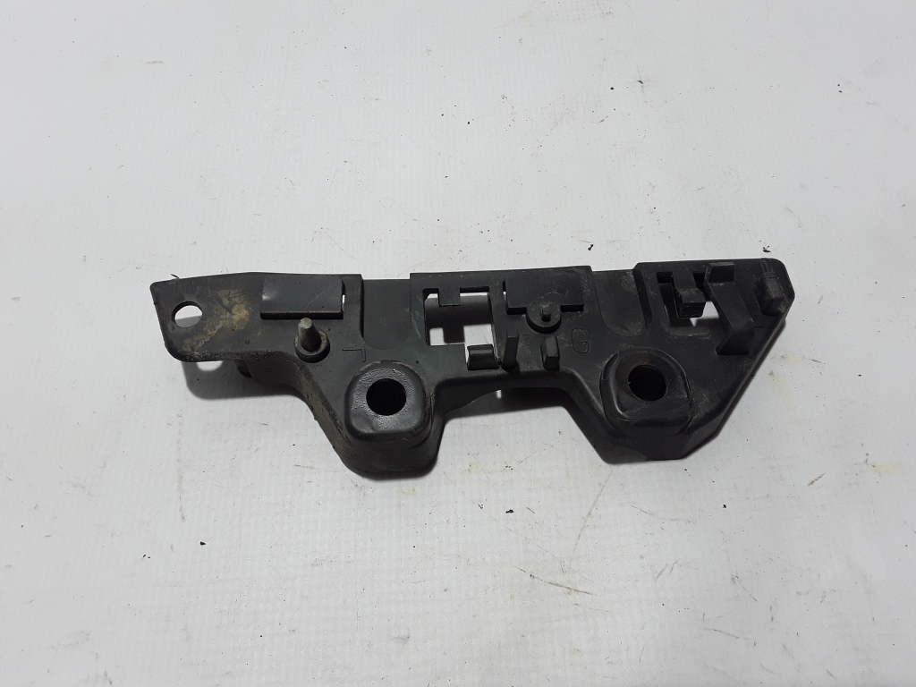 Использовал RENAULT Laguna Кронштейн переднего бампера 622210003R