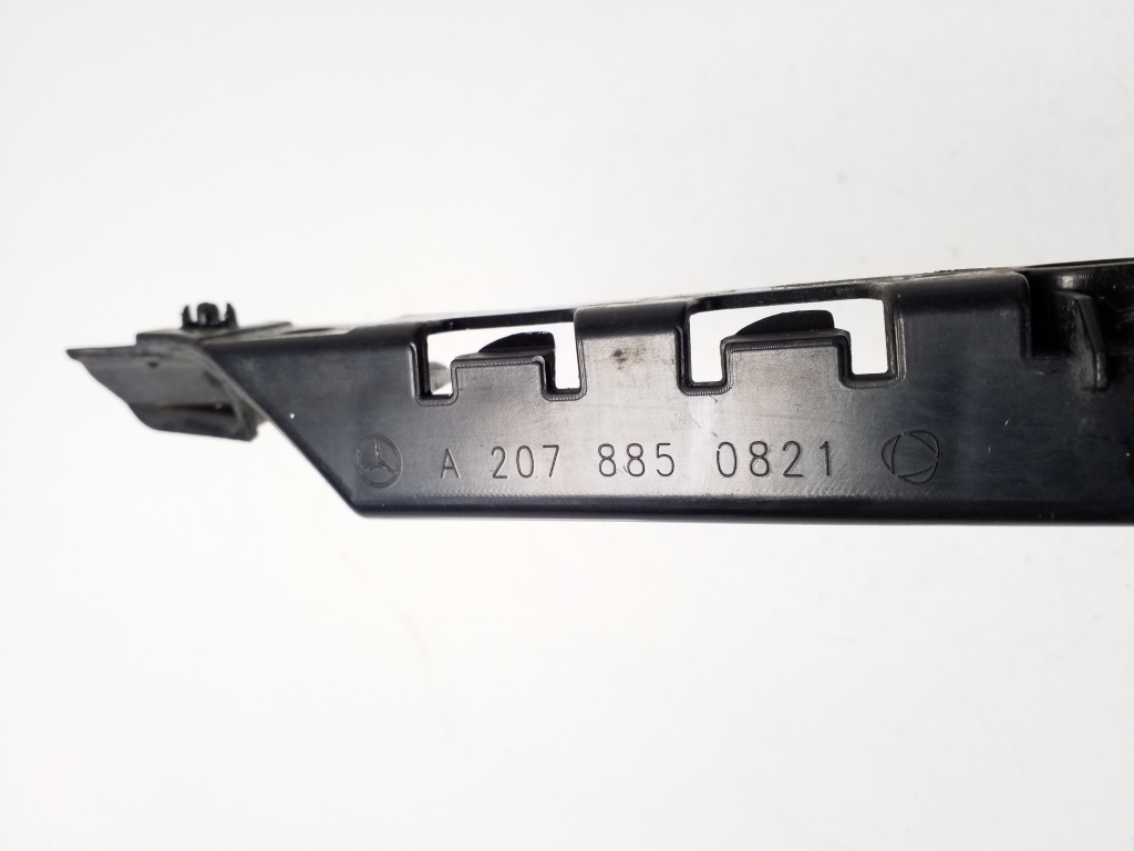 Naudotas Mercedes Benz E-Class Galinio bamperio laikiklis A2078850821