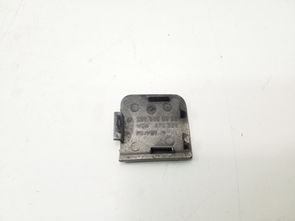 Used Mercedes Benz S-Class Front bumper hook cover A2208850323