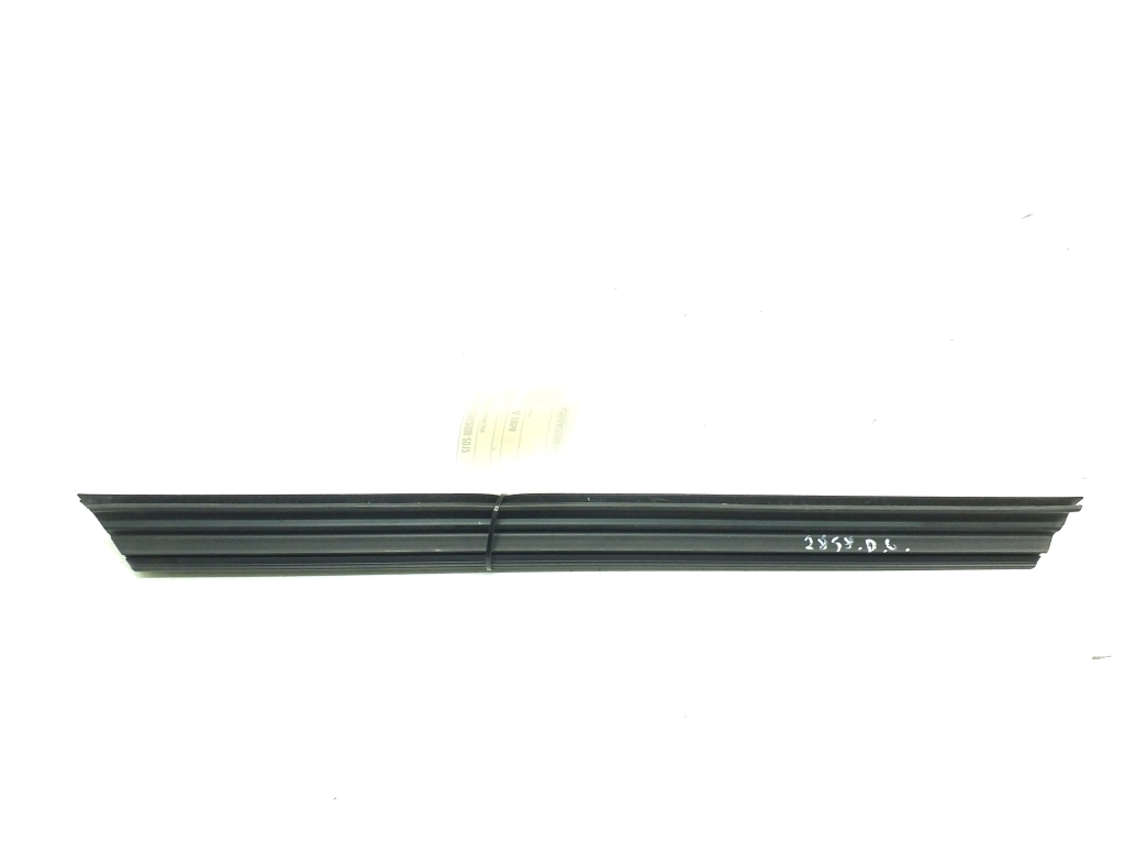 Used Mercedes Benz GLK-Class Rear side door strip to glass inner ...