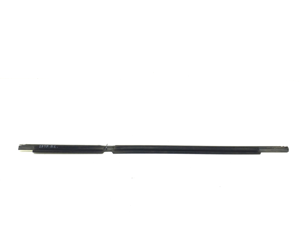 Used Mercedes Benz GLK-Class Rear side door strip to glass outer ...