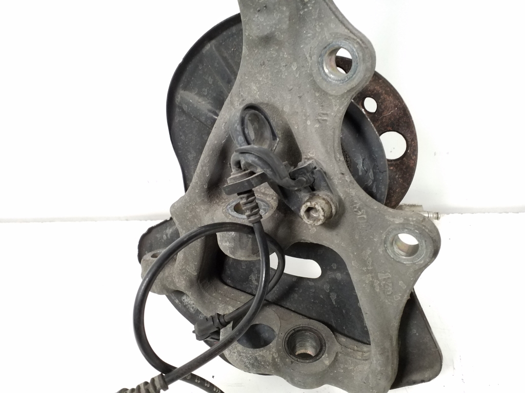 Used Mercedes Benz CL-Class Hub front A2213323001