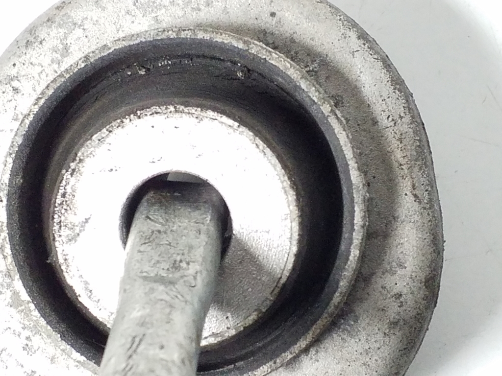 Used Mercedes Benz CL-Class The rear axle pulled A2213501006