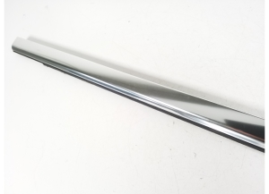 Naudotas Mercedes Benz S-Class Priekinių durų juosta prie stiklo ...