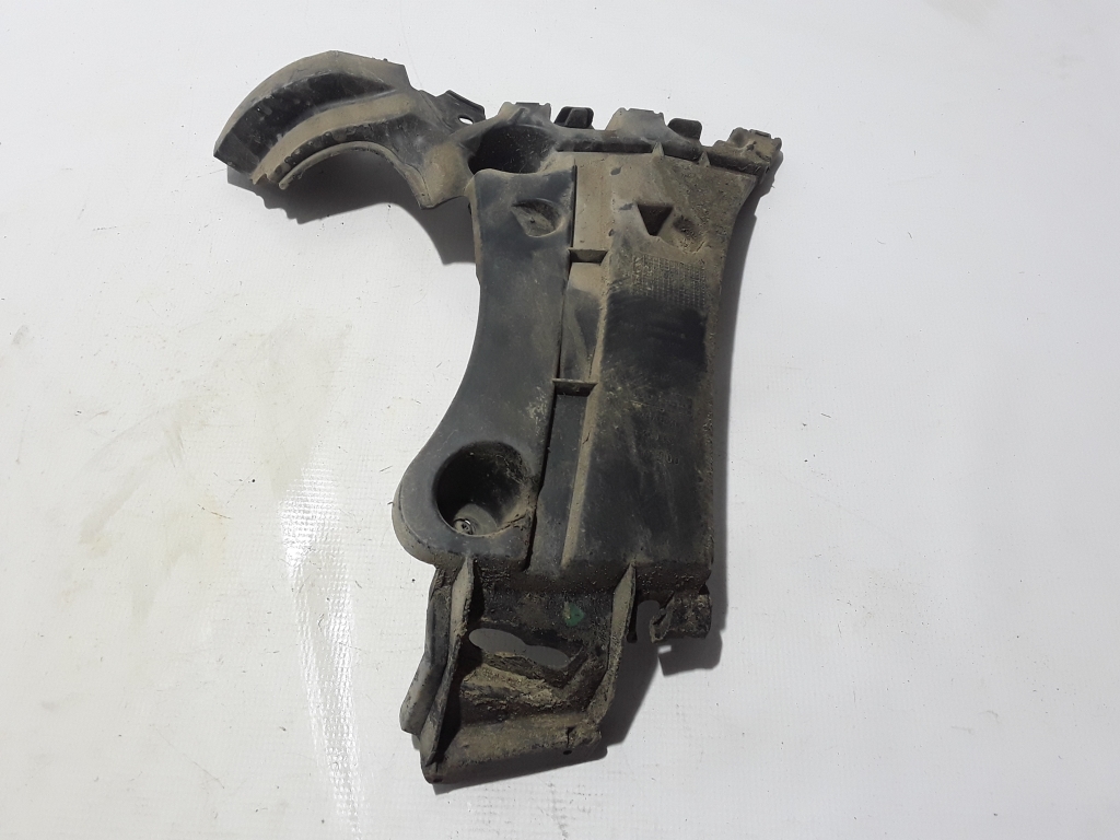 Used Mercedes Benz Citan Rear bumper bracket 8200435438