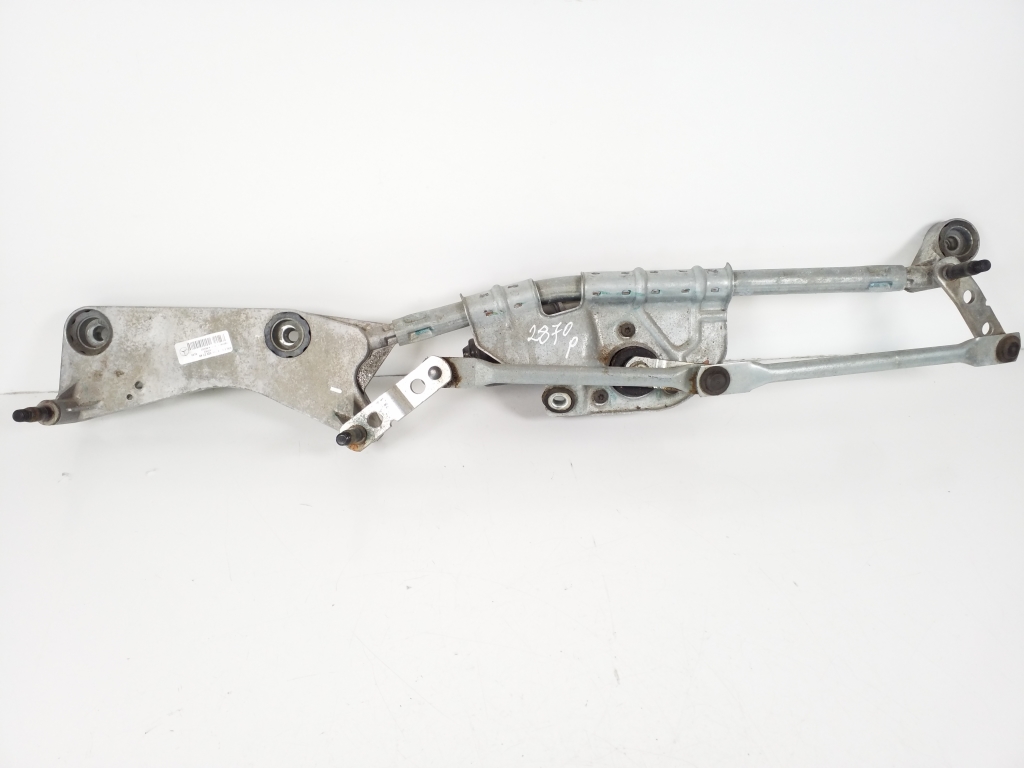 Used Mercedes Benz GL-Class Windshield wiper mechanism A1668202740