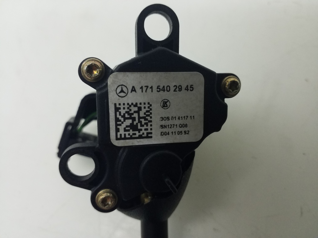 Used Mercedes Benz CLS-Class Steering wheel adjustment switch A1715402945
