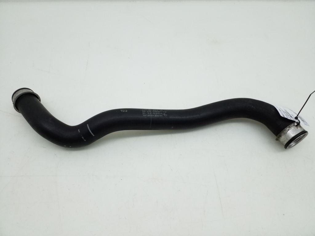 Used Mercedes Benz CLS-Class Cooling radiator hose A2115015382