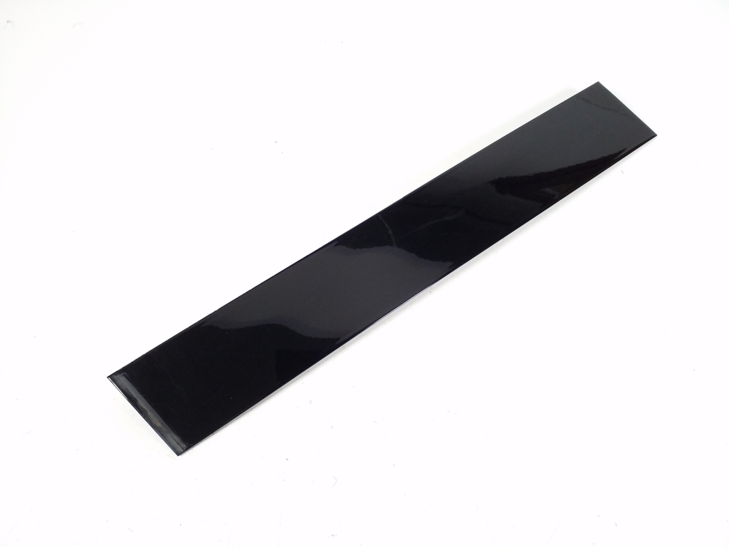 Used Mercedes Benz GL-Class Other detail of the rear side door A1666900887