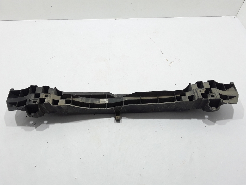 Used RENAULT Clio Rear bumper bracket 8200290084