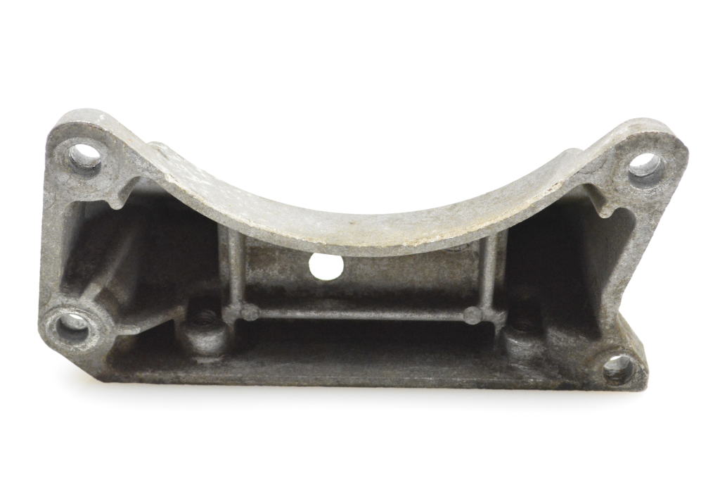 Naudotas Mercedes Benz E-Class Pavarų dėžės laikiklis A1402421340