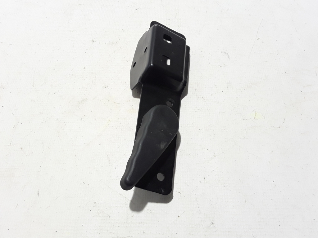 Used RENAULT Trafic Internal tailgate opening for tailgate 846406619R