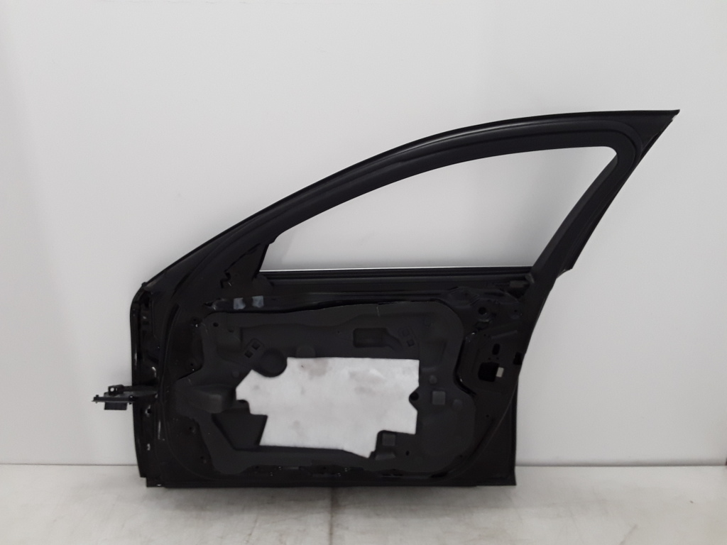 Used BMW 5 SERIES Front door 41 00 7 206 108