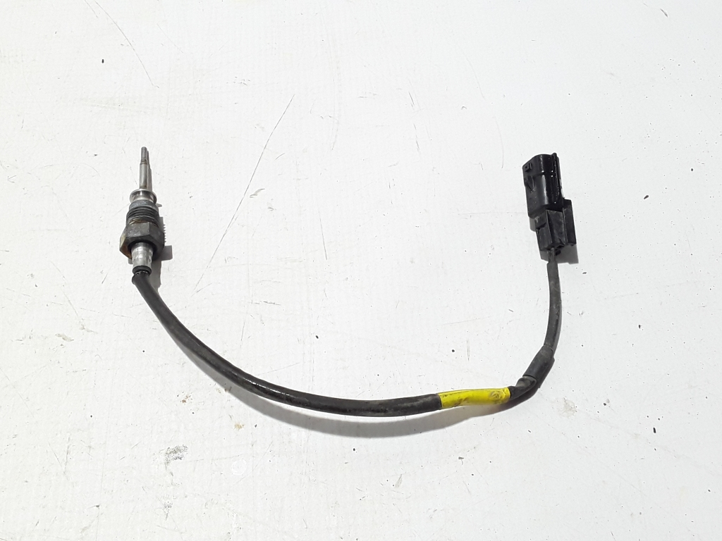 Used RENAULT Trafic Muffler temperature sensor 226404039R