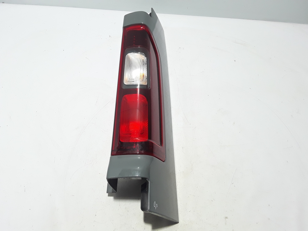 Used RENAULT Trafic Rear corner lamp 265A18595R