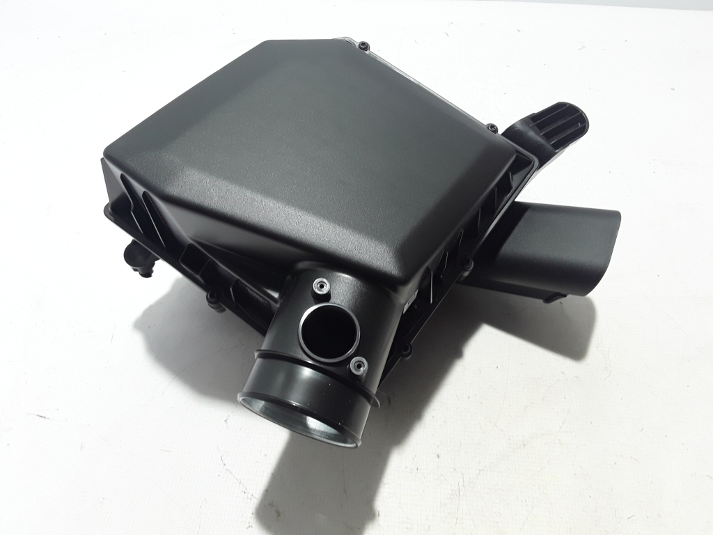 Naudotas VOLVO XC40 Oro filtro korpusas 32222663