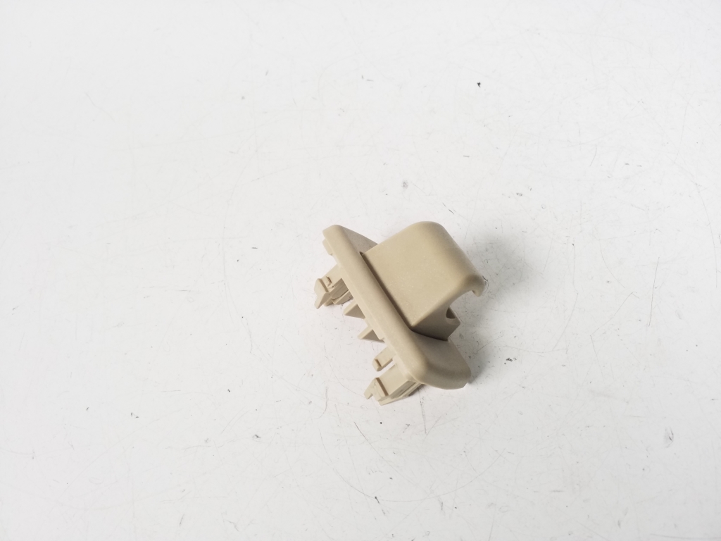 Used Mercedes Benz E-Class Another detail of the roof knockout