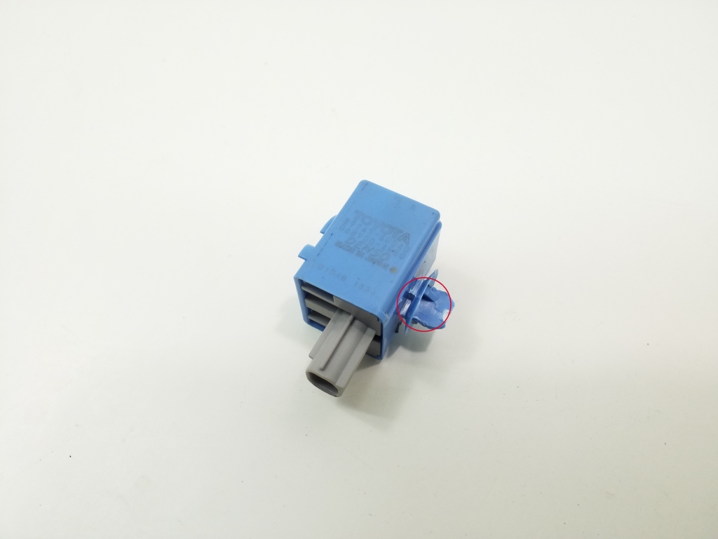 Used TOYOTA RAV 4 Relay 8974730040