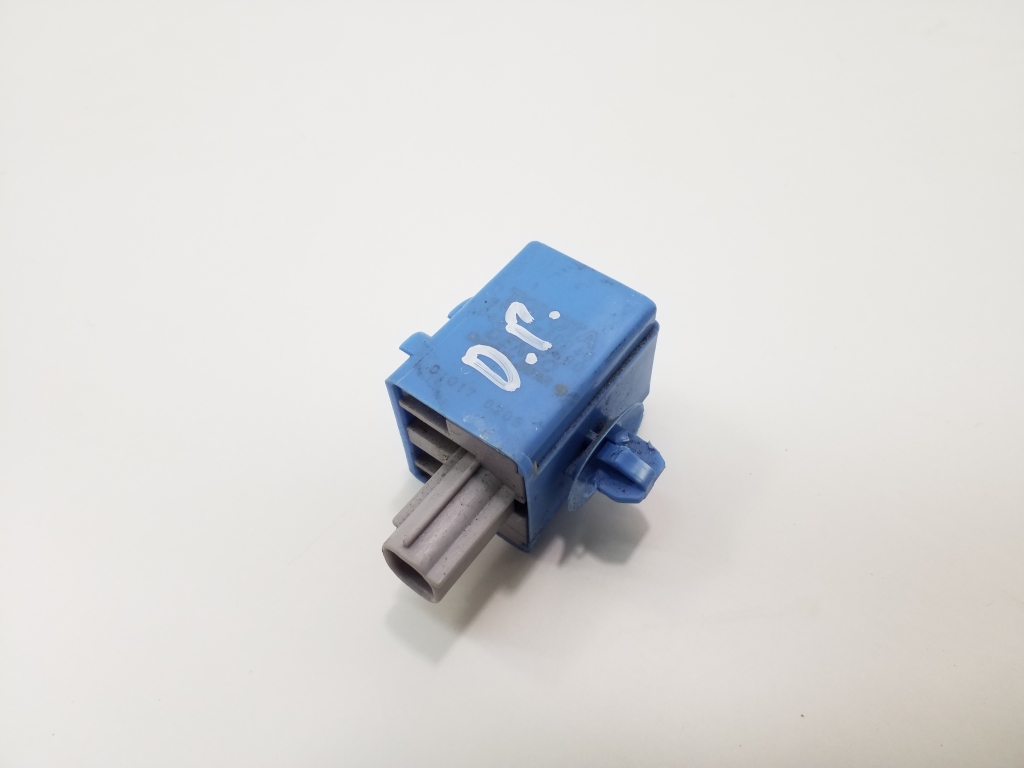 Used TOYOTA RAV 4 Relay 8974730040