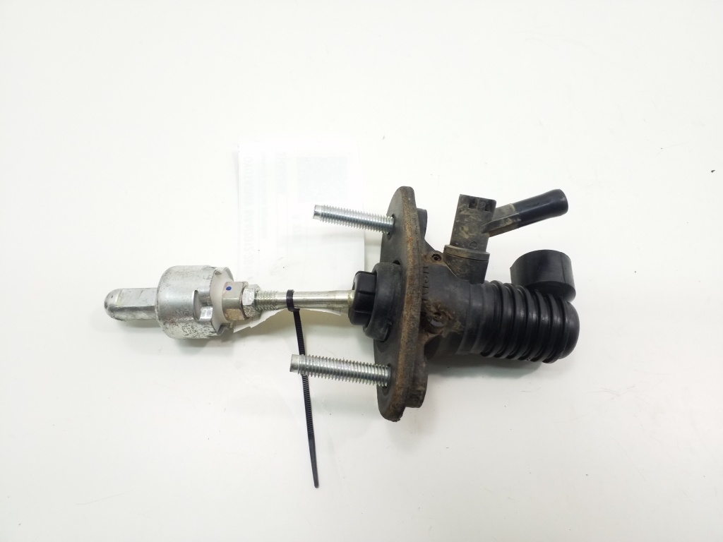 Used TOYOTA RAV 4 Clutch cylinder master 3142042060